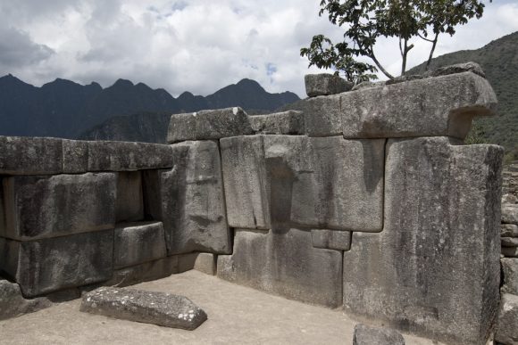 Spotlight: Machu Picchu - KIDS DISCOVER